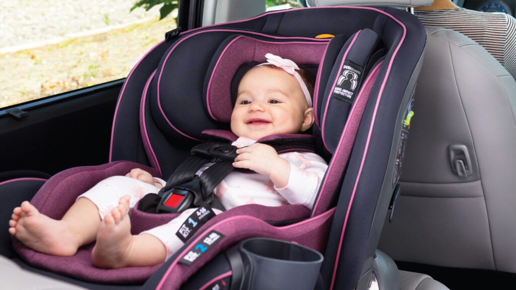 Tips para que que los bebés viajen seguros en los autos
